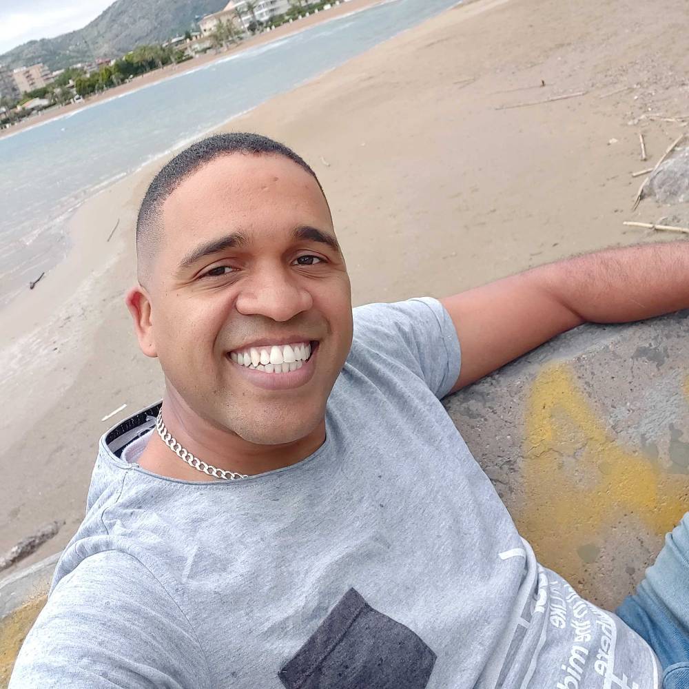 Roger Santacruz's Instagram, Twitter & Facebook on IDCrawl